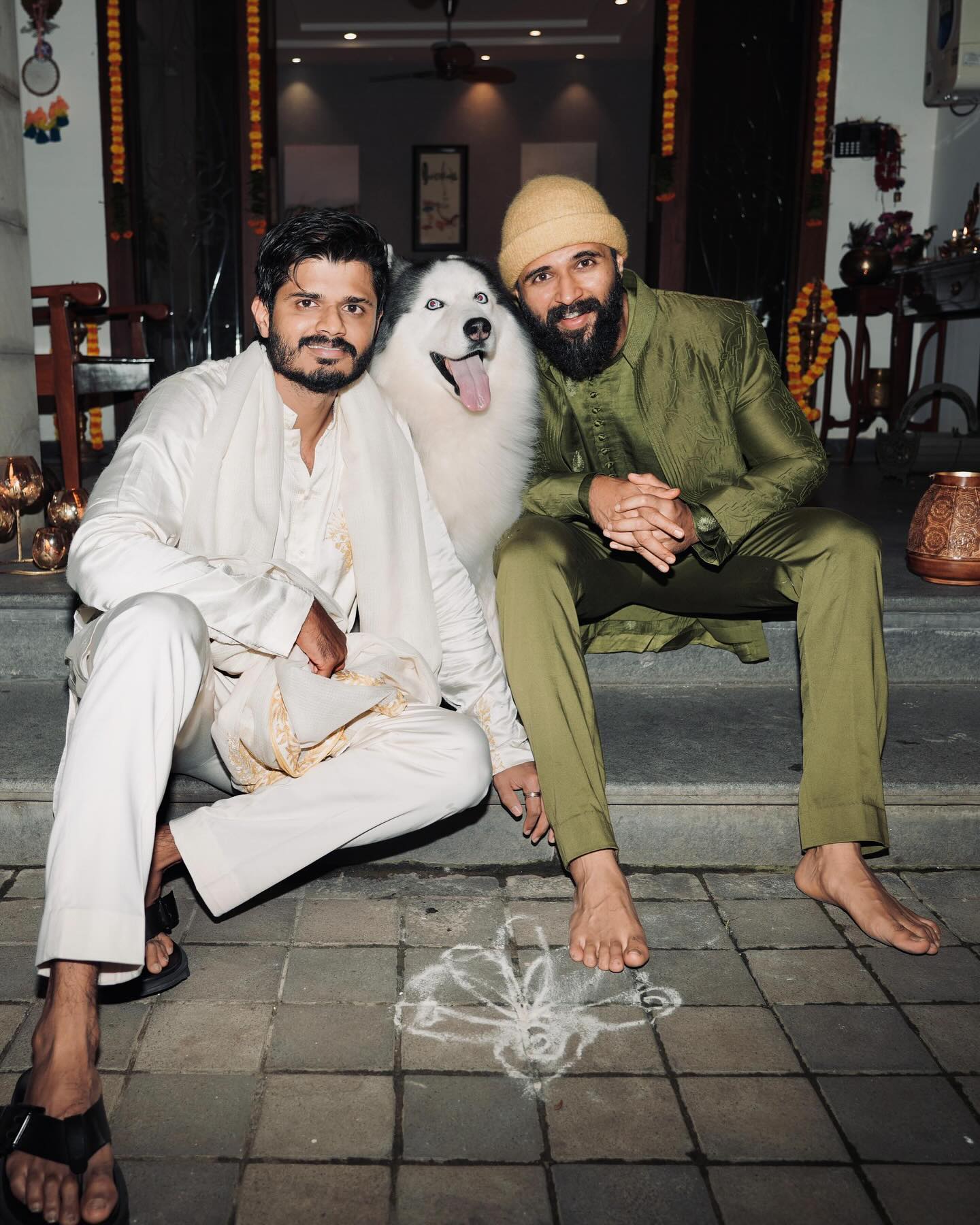 Diwali 2024: Vijay Deverakonda Celebrates Diwali 2024 with His Family ...