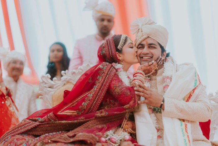 Gujarati Cinema Fame Puja Joshi And Malhar Thakkar's Grand Wedding; See ...