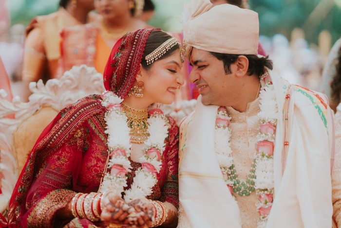 Gujarati Cinema Fame Puja Joshi And Malhar Thakkar's Grand Wedding; See ...