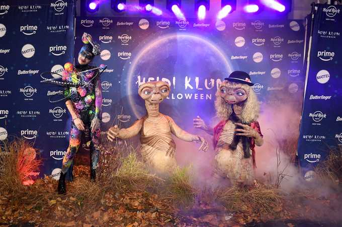 Halloween 2024: Heidi Klum Stuns as E.T. at Her Iconic Annual Halloween ...