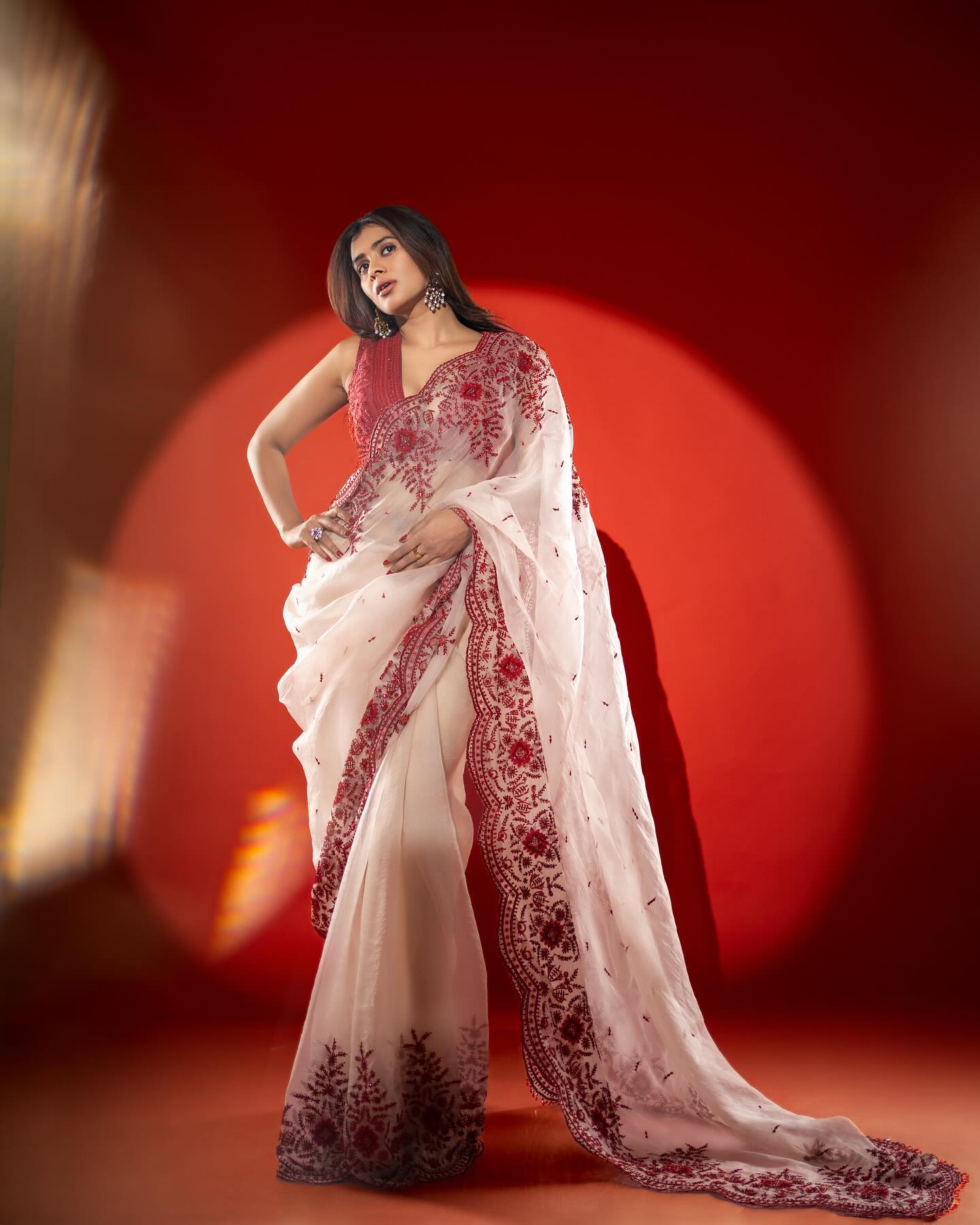 Hebah Patel| Hebah Patel white saree |Hebah Patel red blouse ...