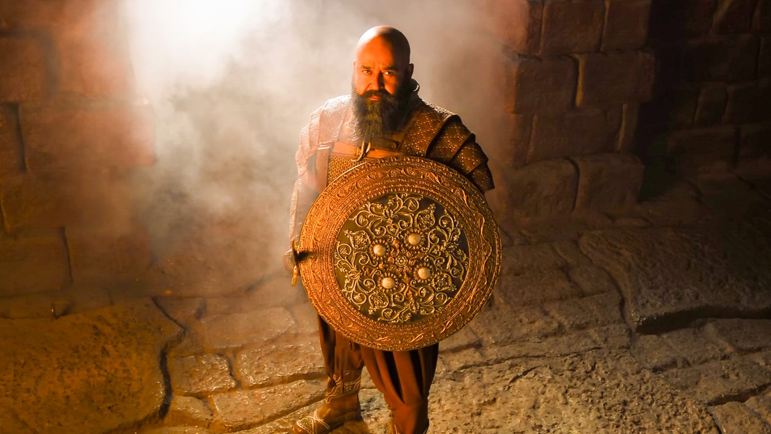 Mohanlal's The Legend of Barroz: A Star-Studded Fantasy Adventure This ...