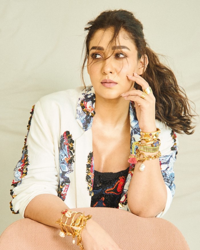 Nayanthara Dazzles Fans With Stunning New Photos - Filmibeat