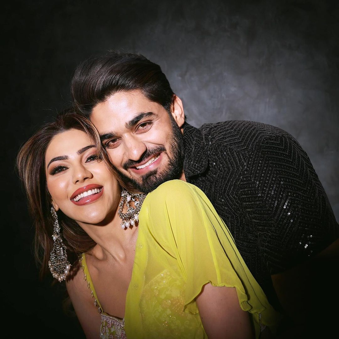 Bigg Boss Marathi 5 Couple Nikki Tamboli & Arbaaz Patel Leave The Internet In Awe With Their ...