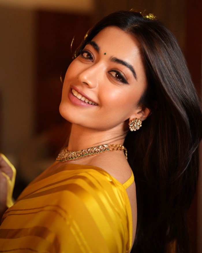Rashmika Mandanna's Stunning Look At Kochi Event For "Pushpa 2" In Yellow Saree - Filmibeat