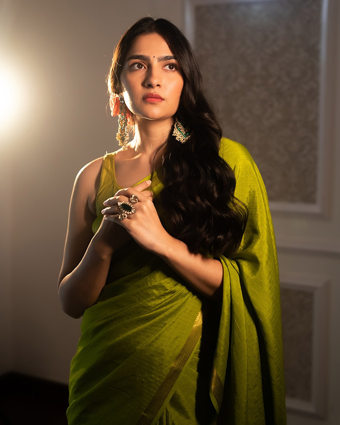 Rukmini Vasanth Elegant Green Saree Look Traditional Charm With Modern ...