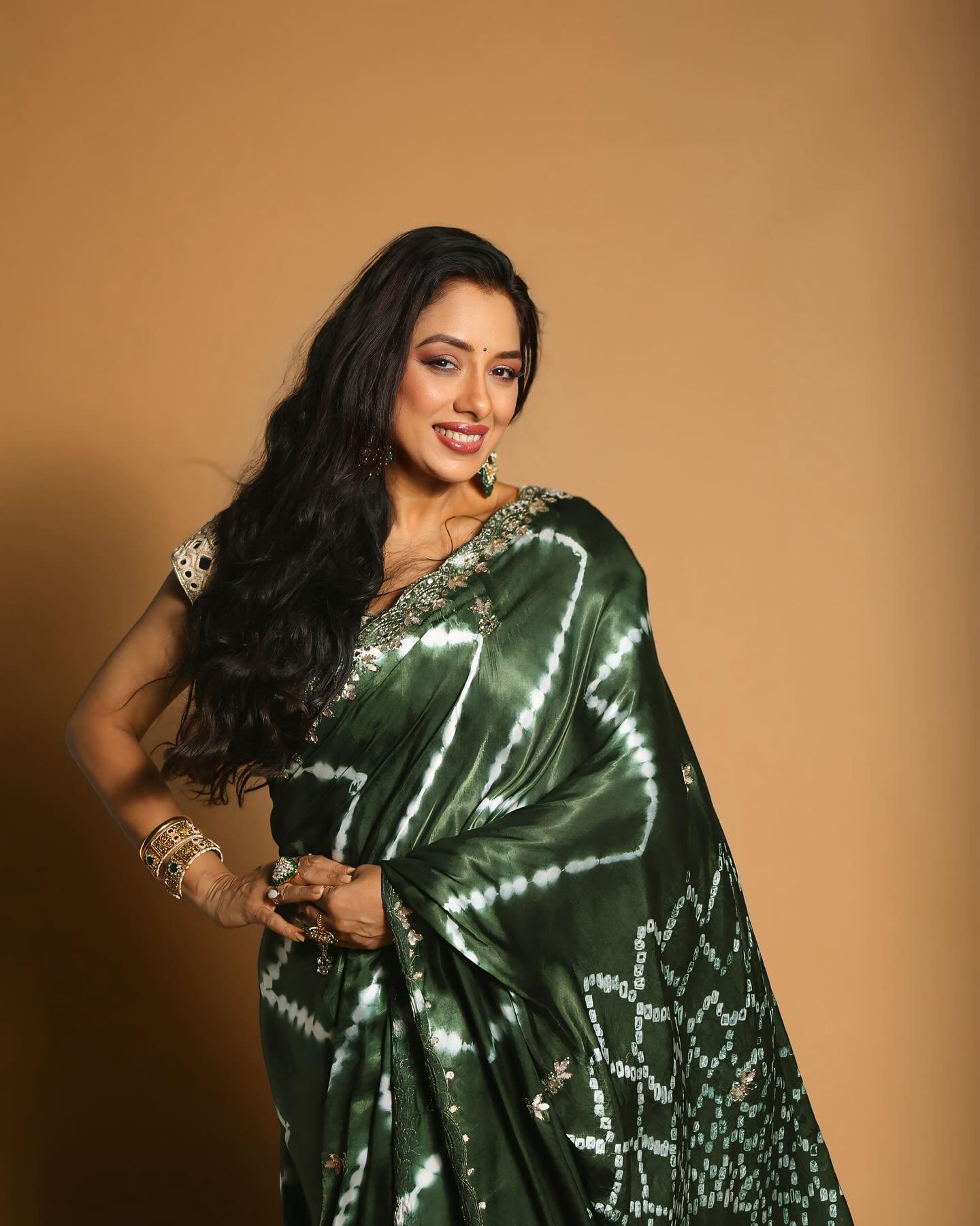 Rupali Ganguly: Photos, Husband, Family, Net Worth, Movies, and Serials ...