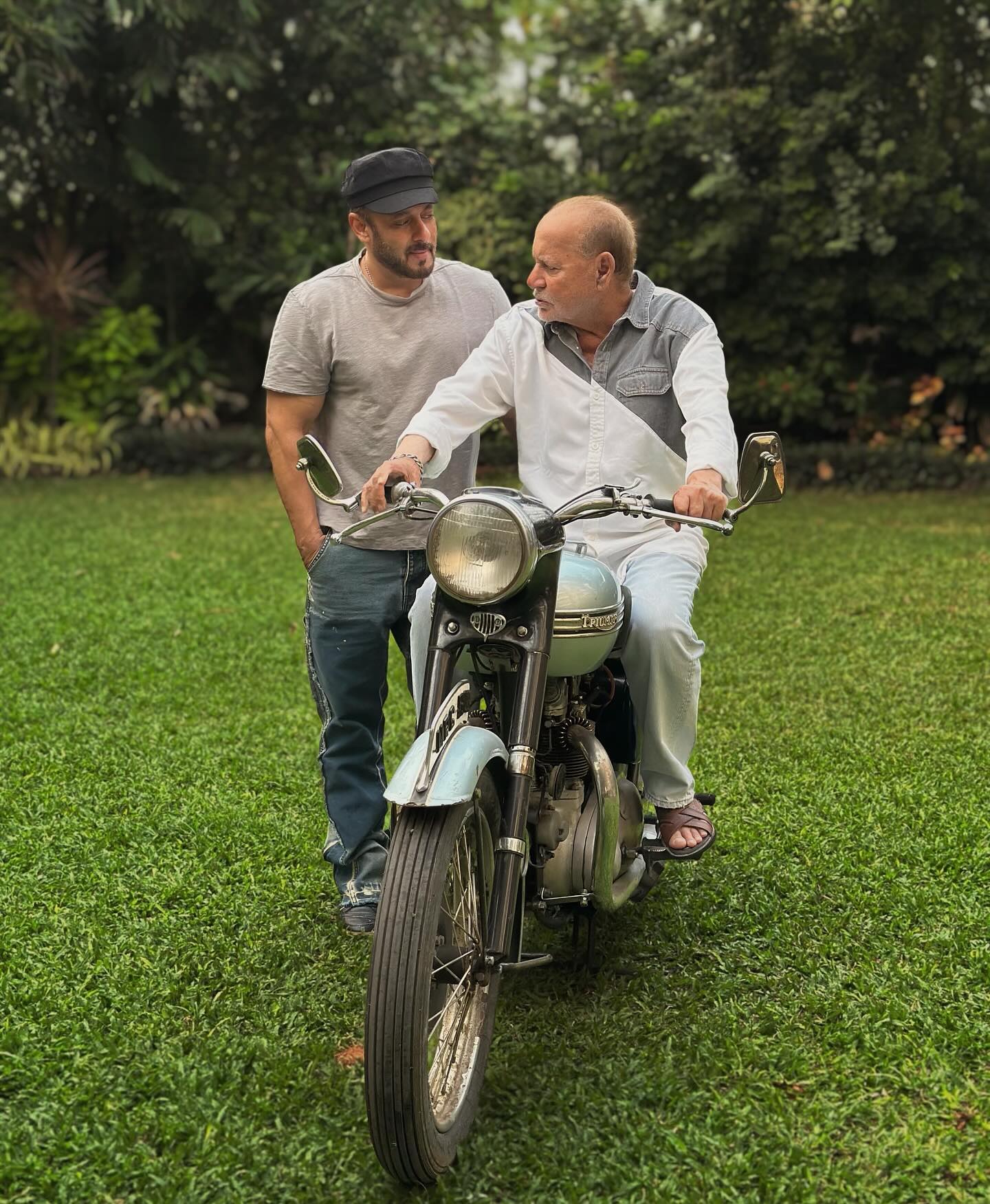 Salman Khan Poses with Salim Khan's First Bike | Triumph Tiger 100 Salman Khan Bike | Triumph ...