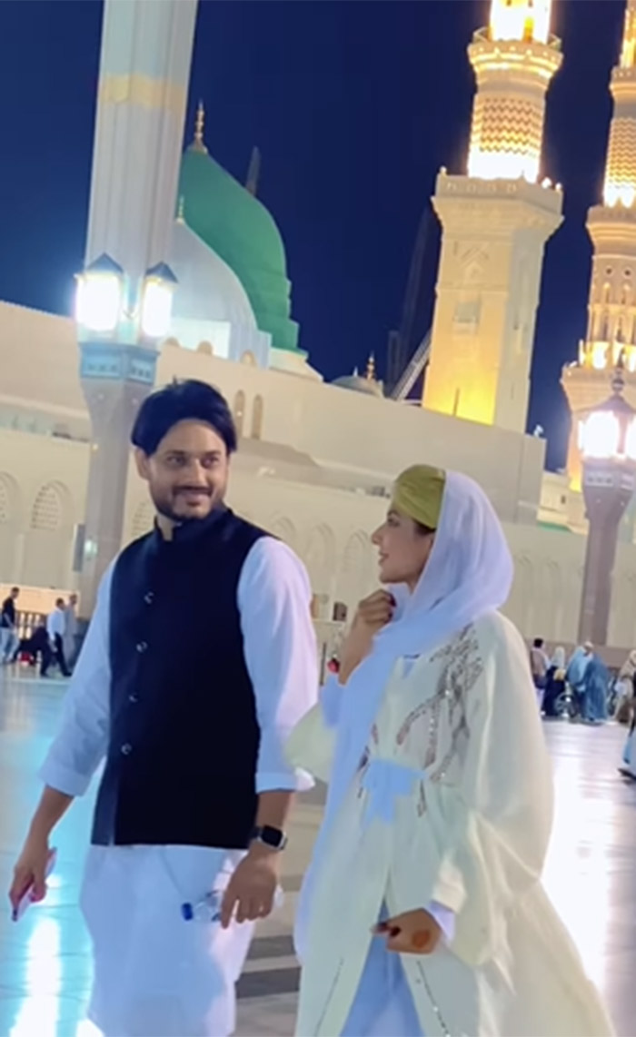 Sana Khan Shares a Heartfelt Umrah Moment with Her Husband: Bound by ...