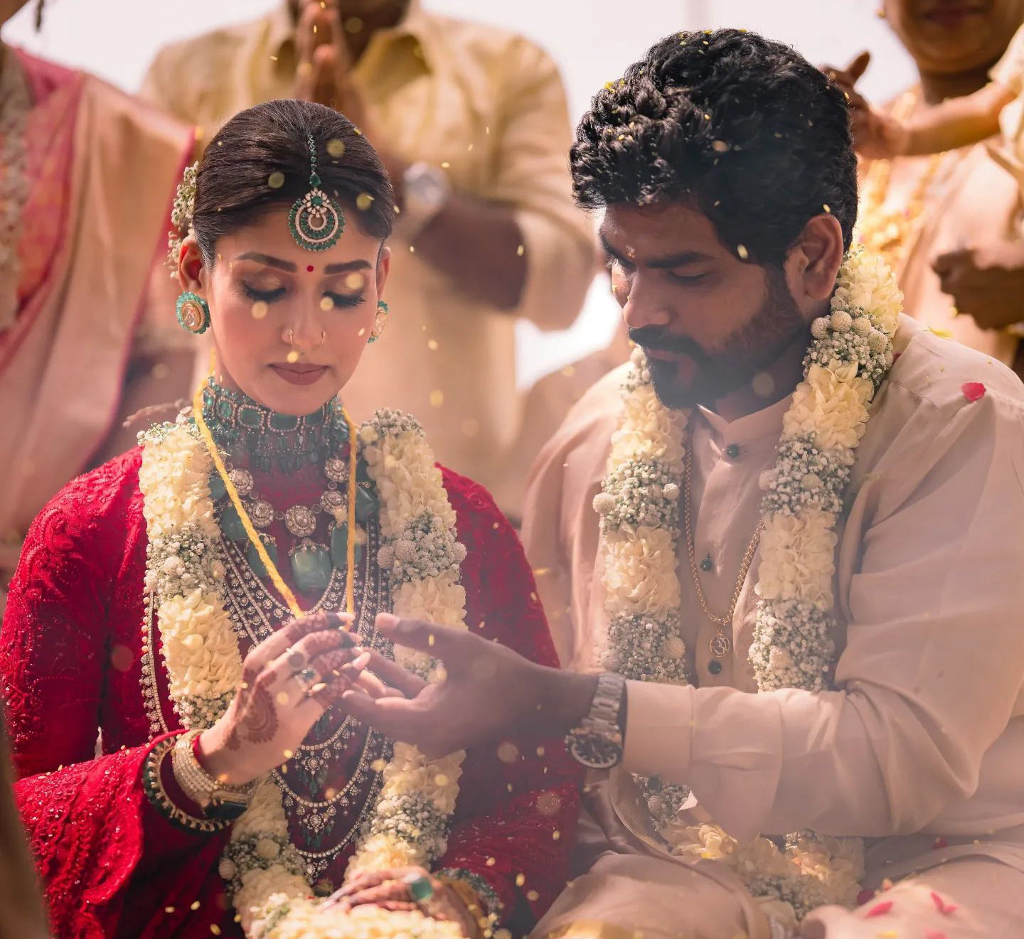 Vignesh Shivan And Nayanthara's Romantic Journey: From Film Set To Family Life - Filmibeat