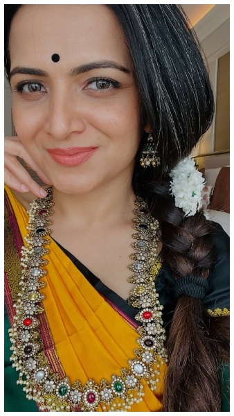 40 வயசுனு சொன்னா யாரும் நம்ப மாட்டாங்க.. டிடியின் அட்டகாசமான போட்டோஸ் ...