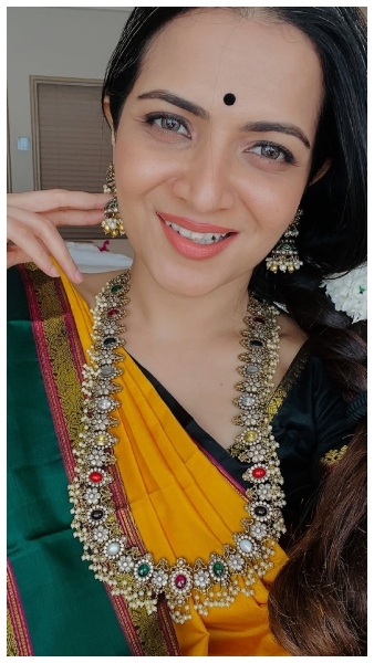 40 வயசுனு சொன்னா யாரும் நம்ப மாட்டாங்க.. டிடியின் அட்டகாசமான போட்டோஸ் ...