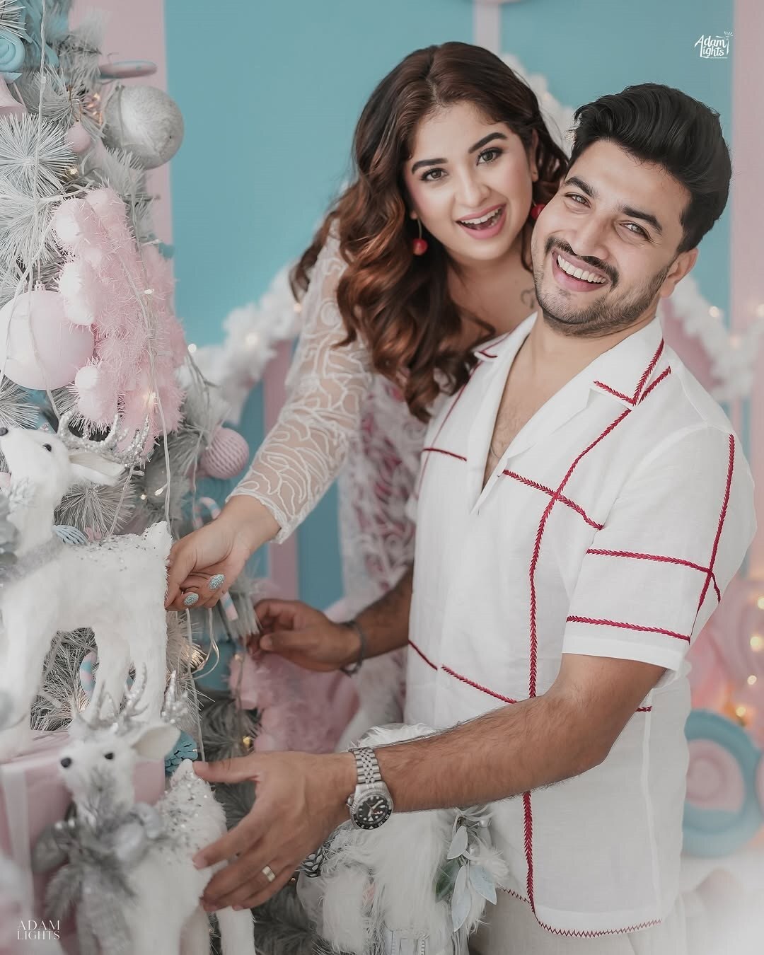 പെർഫെക്ട് ക്രിസ്മസ് പിക്ചർ, ഈ ക്രിസ്മസ് ജീവയും അപർണയും കൊണ്ടുപോയി ...