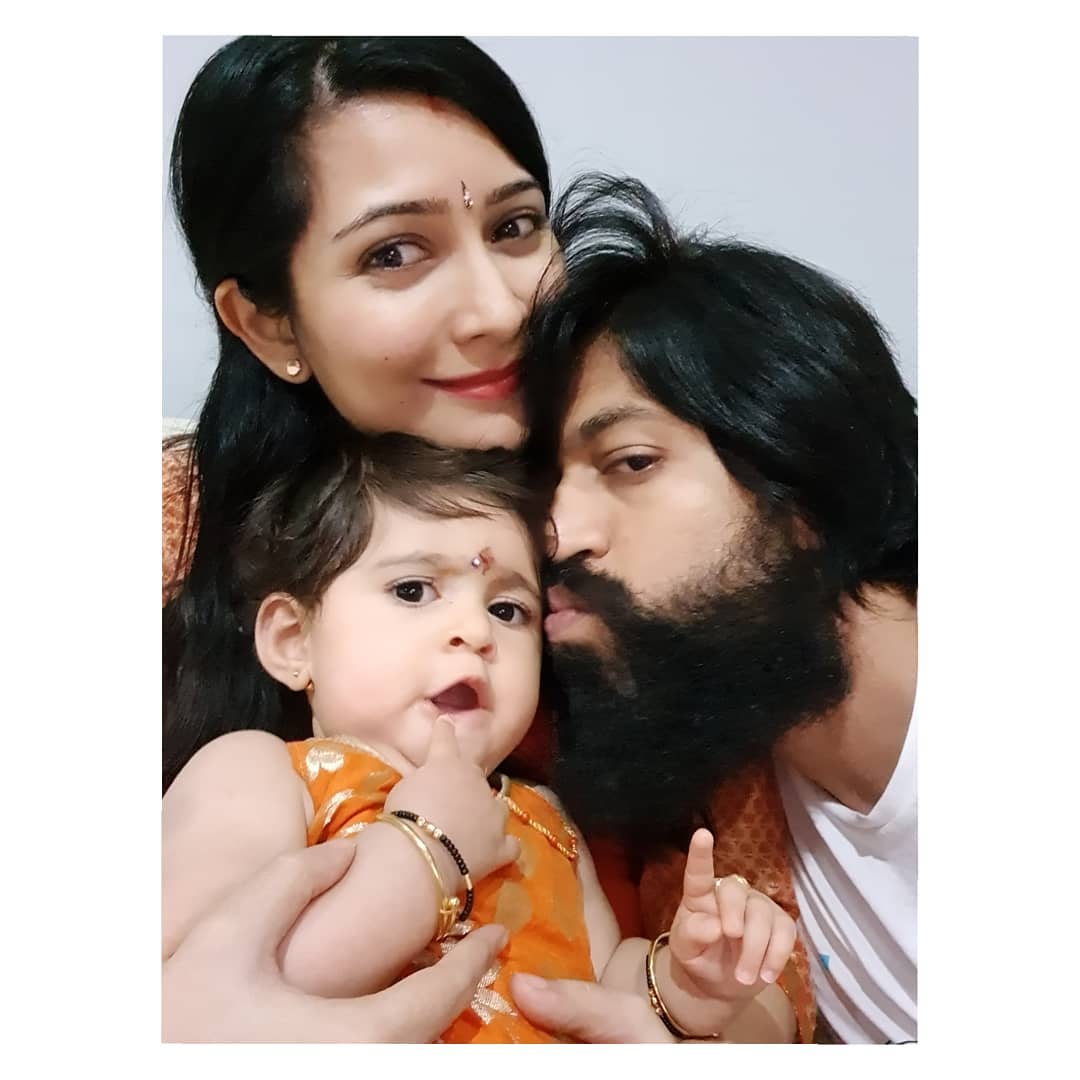 KGF Star Yash's Darling Daughter Turns 6, Unseen PICS Of Baby Ayra With ...