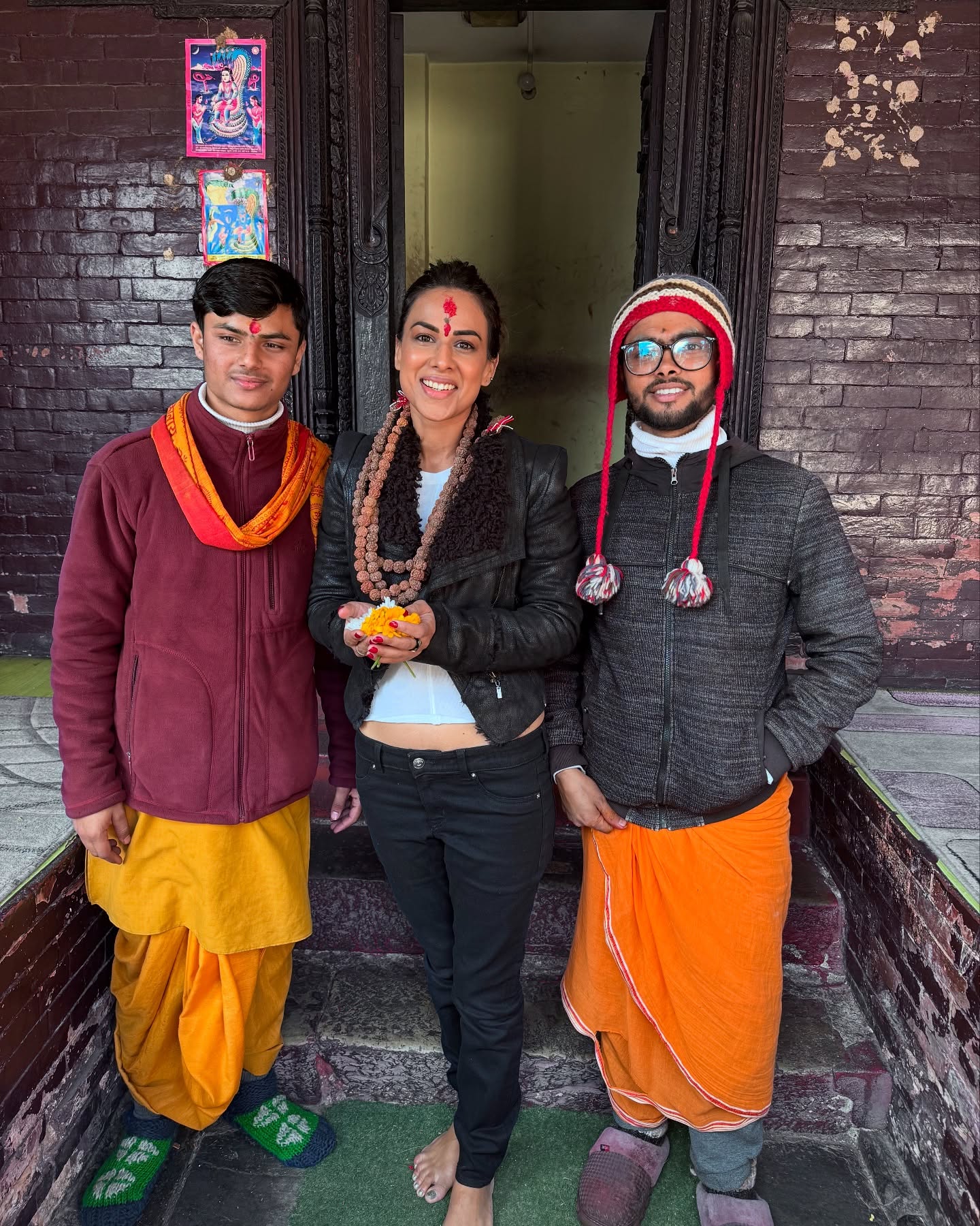 Nia Sharma Finds Solace And Blessings At The Sacred Pashupatinath ...
