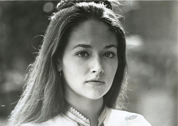 Olivia Hussey, Iconic Juliet Of 1968 "Romeo And Juliet," Passes Away At 73 - Filmibeat
