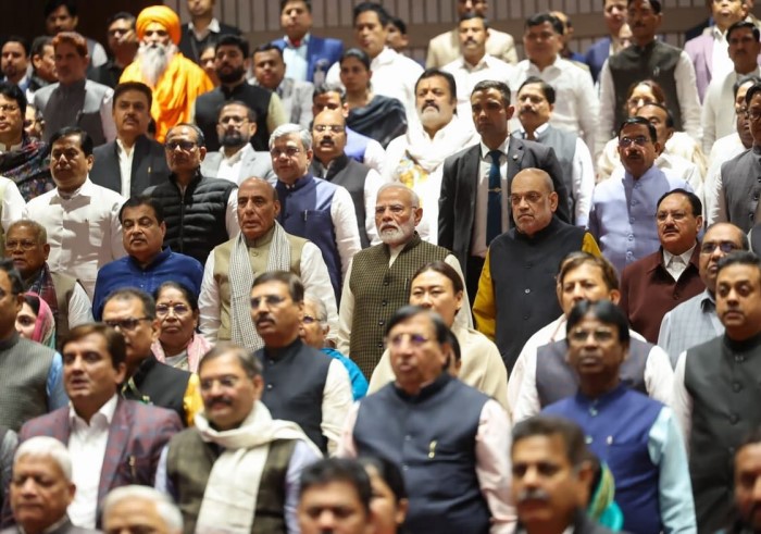 PM Modi Watches Vikrant Massey's The Sabarmati Report | PM Modi Watches ...