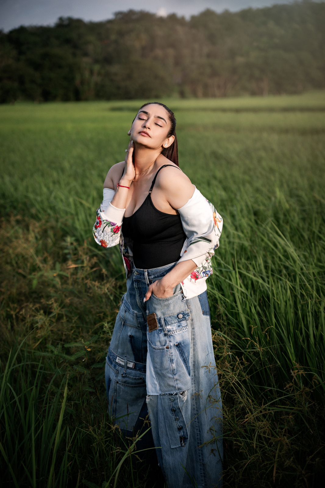 Ragini Dwivedi’s Latest Photoshoot: Bold Fashion and Effortless Glam ...