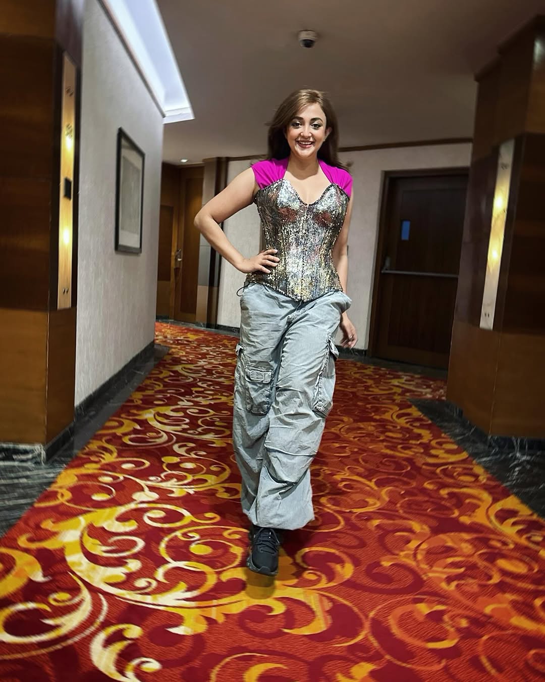 Singer Monali Thakur Ends Concert Abruptly In Varanasi: Here's Why? | Monali Thakur event ...