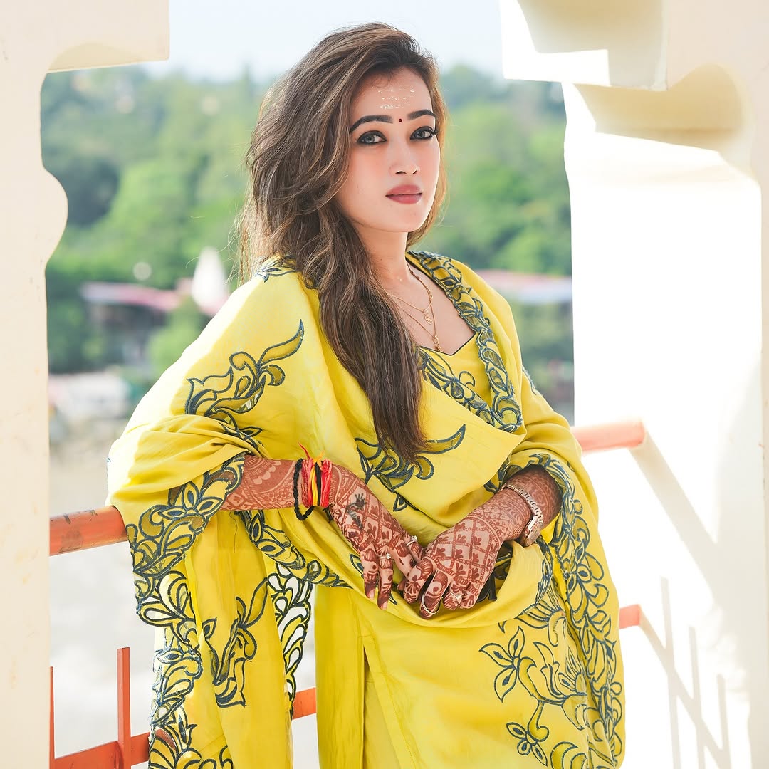 Maha Kumbh Mela 2025: Who Is Harsha Richhariya? Influencer Turned ...