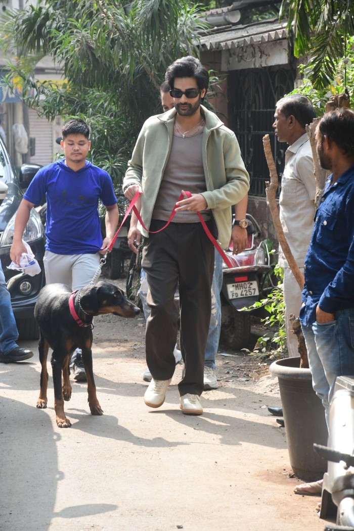 Aaman Devgan And Rasha Thadani Promote "Azaad" With Pets In Bandra ...