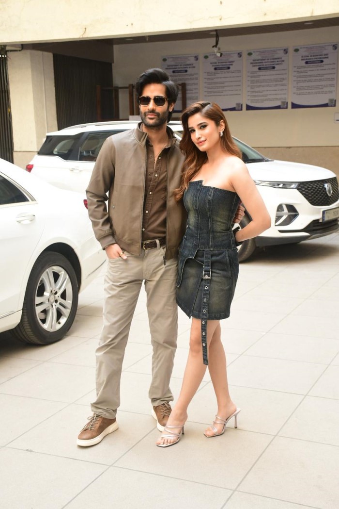 Aaman Devgan And Rasha Thadani Spotted Together In Bandra - Filmibeat