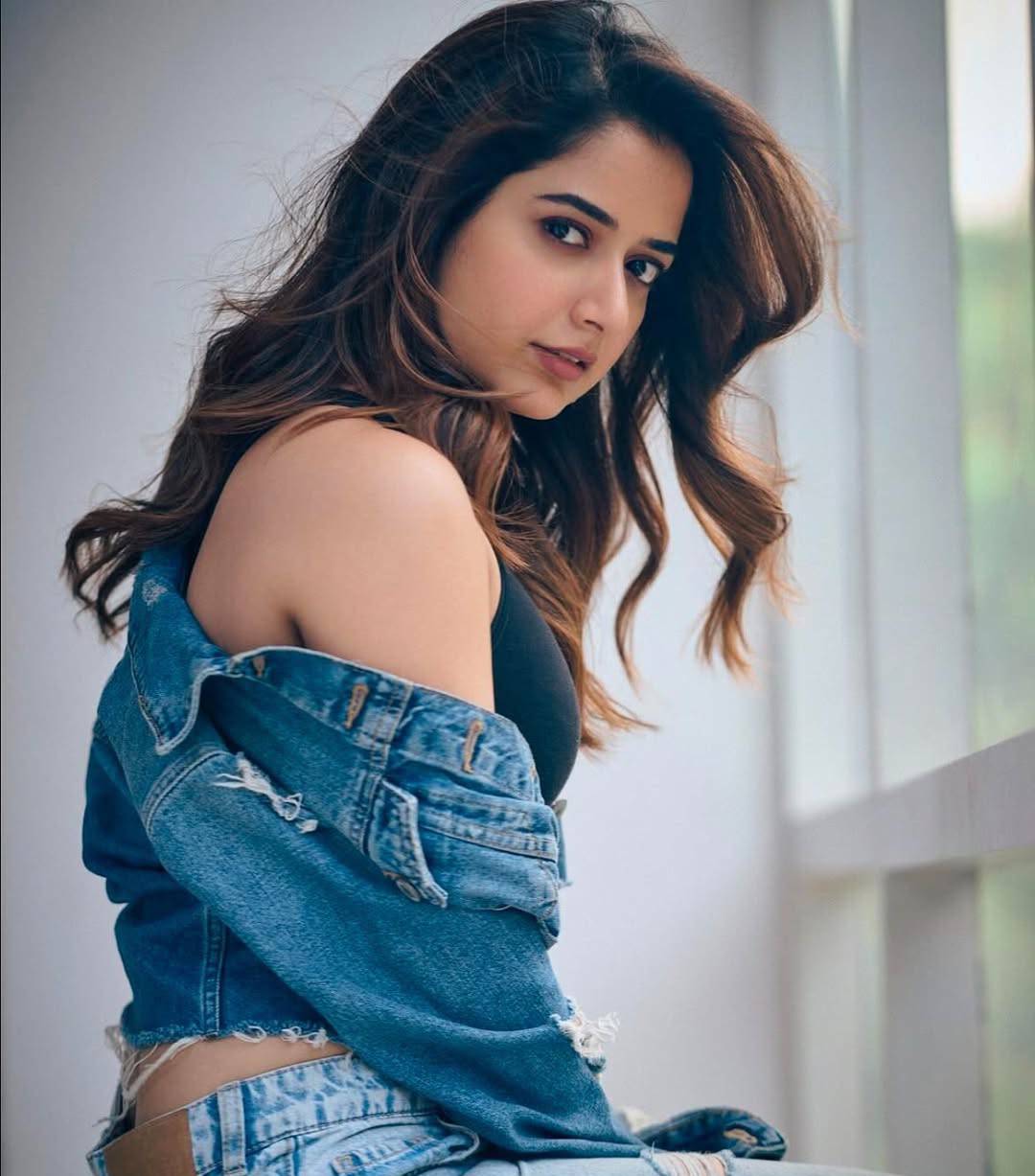 Ashika Ranganath's Fashion: A Blend of Chic In Denim Wardrobe - Filmibeat