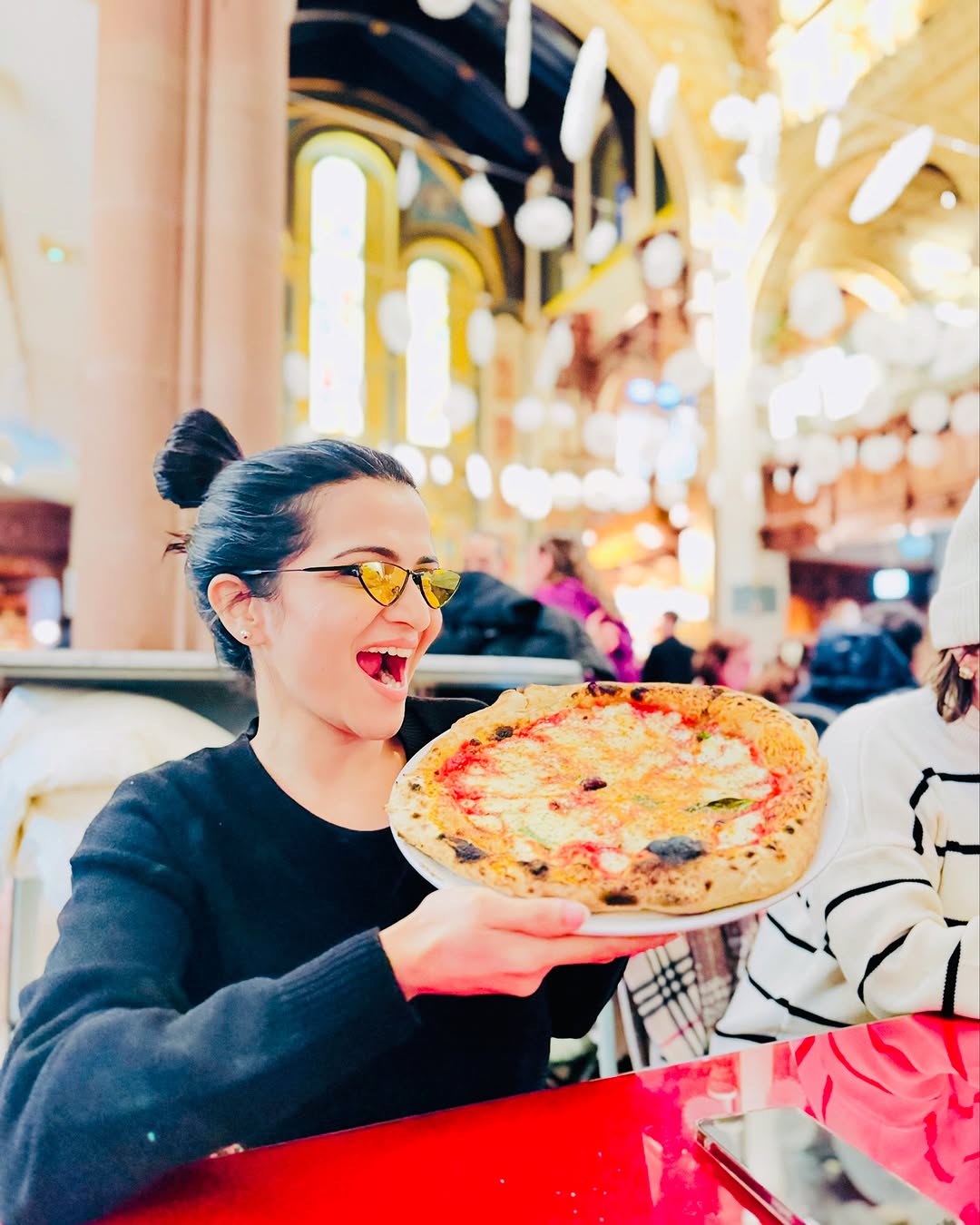 இந்த வருடமும் சிங்கிளாக ஜமாய்க்கும் டிடி நீலகண்டன்.. நியூ இயரை எப்படி ...