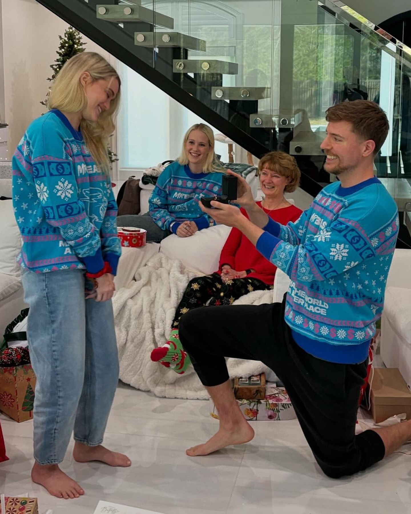 Famous Youtuber MrBeast Proposes To Girlfriend Thea Booysen; See Pics ...