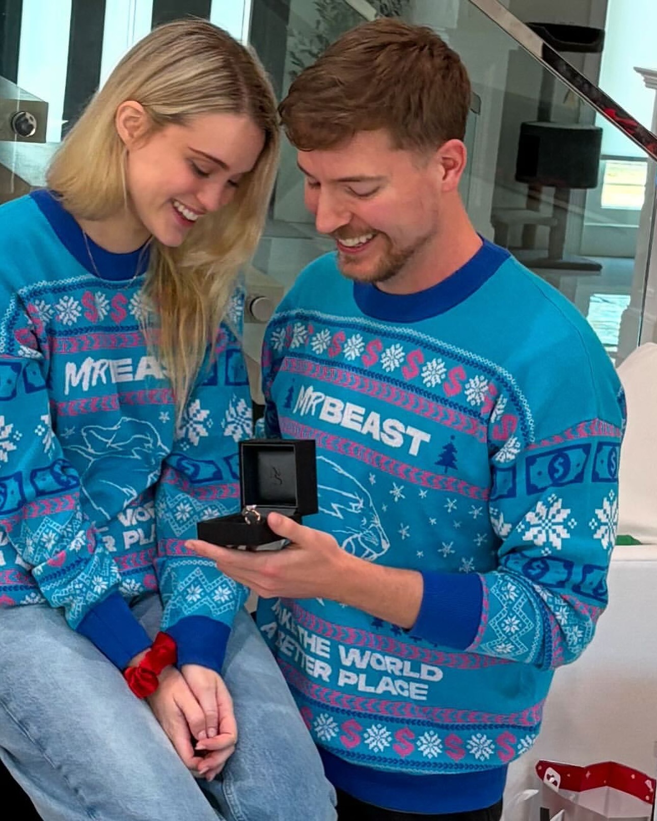 Famous Youtuber MrBeast Proposes To Girlfriend Thea Booysen; See Pics ...
