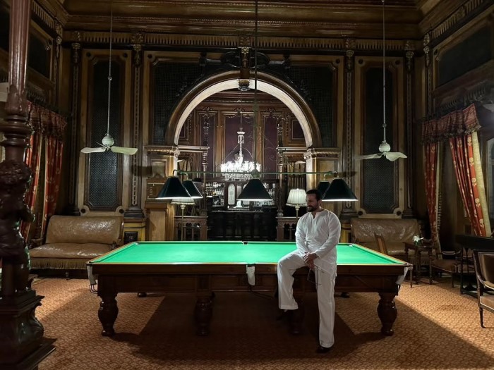 Inside Saif Ali Khan's Luxurious Bandra Residence - Filmibeat