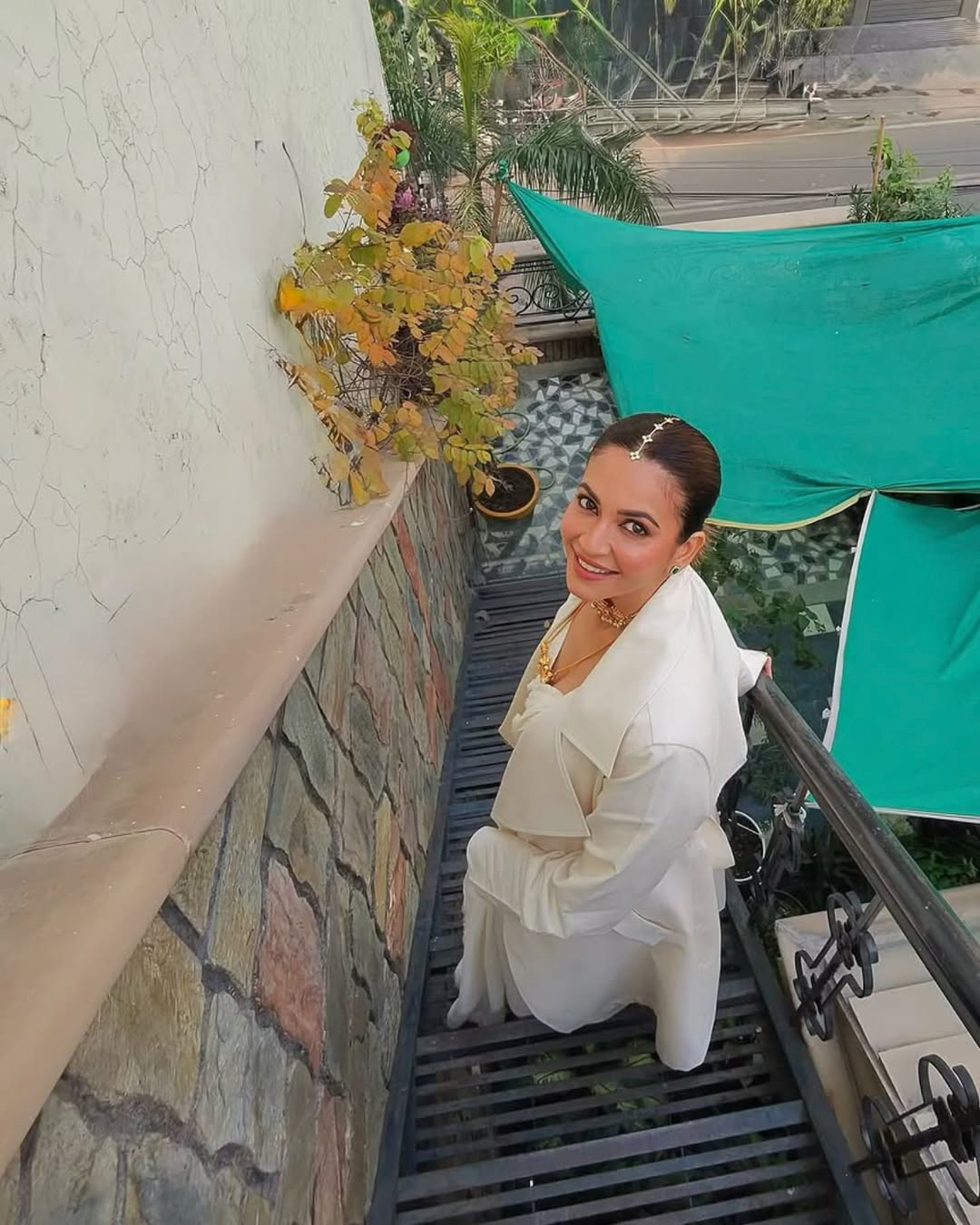 Kriti Kharbanda's Radiant Ambarsariya Moment on the Terrace - Filmibeat