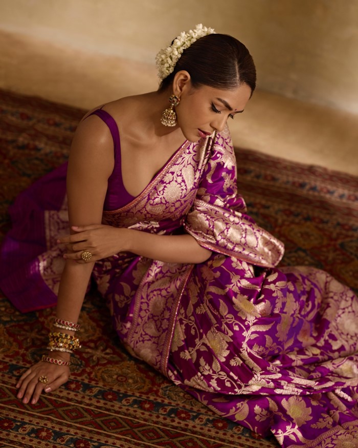 Mrunal Thakur's Timeless Elegance In A Purple Banarasi Saree - Filmibeat