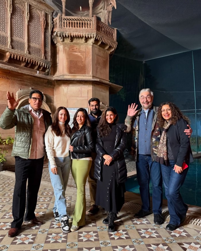 Nimrat Kaur Celebrates Lohri In Rajasthan With Kabir Bedi & Other Co ...