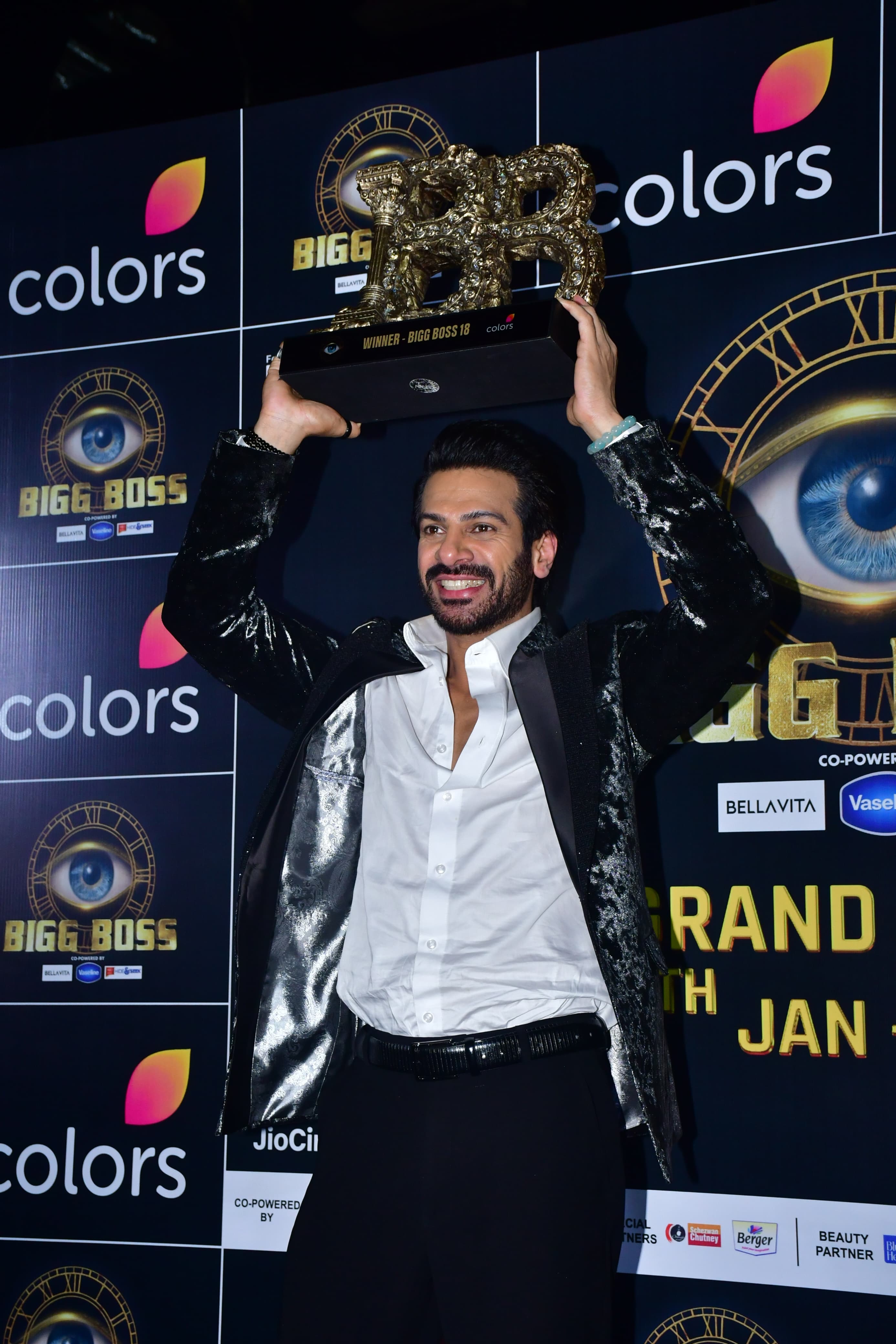 Photos: Karan Veer Mehra Wins In Grand Finale Of Hindi Bigg Boss 18 - Filmibeat