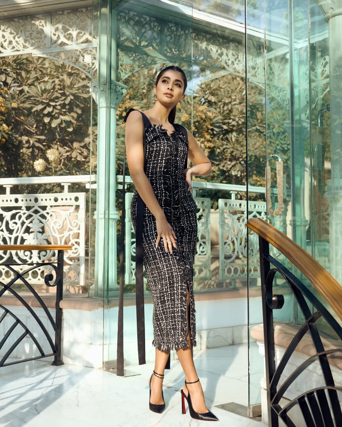 Pooja Hegde's Stunning Black Tweed Dress Look Deva Promotion - Filmibeat