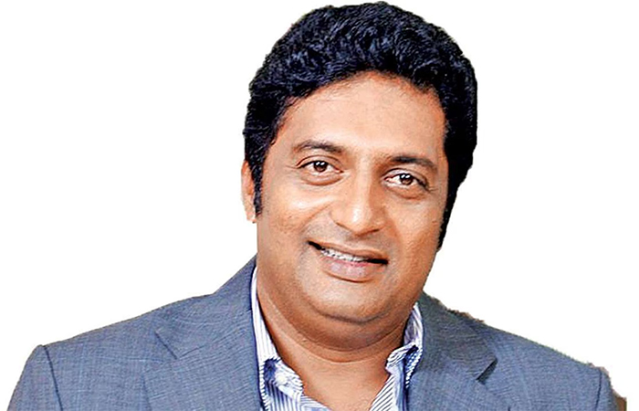 Prakash Raj Exposes Fake Kumbh Mela Photo And Files Police Complaint ...