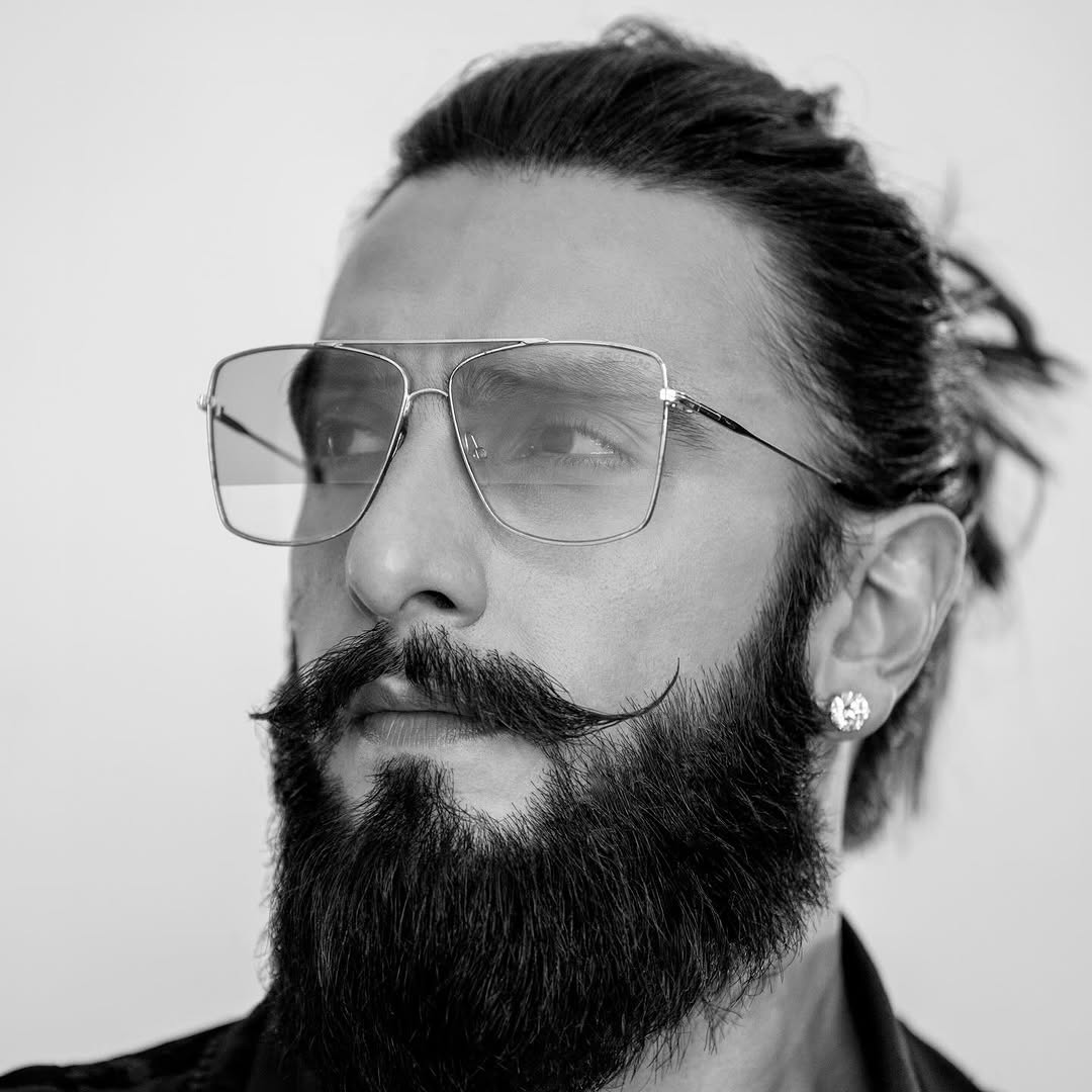 Ranveer Singh Sets the Internet Ablaze with All New Fierce Monochrome Pictures - Filmibeat