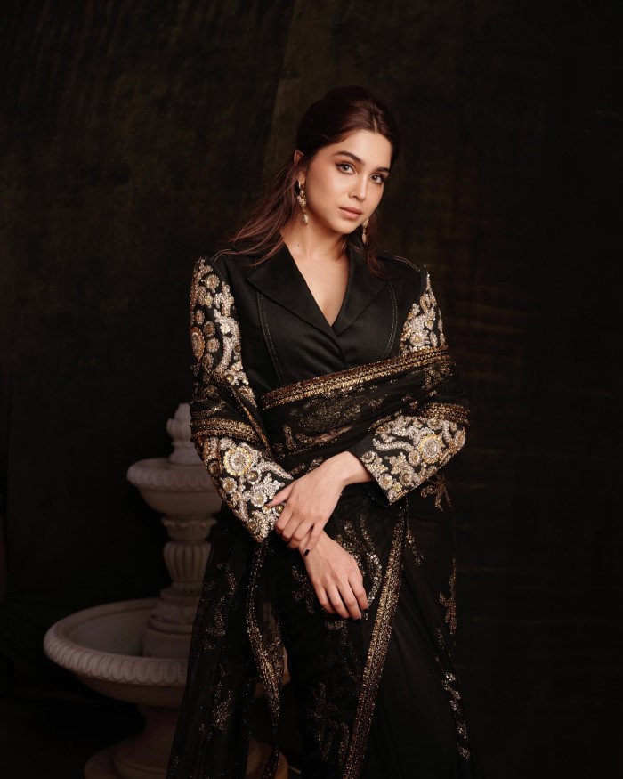 Sharvari Dazzles In Elegant Black At Sabyasachi's Latest Show - Filmibeat