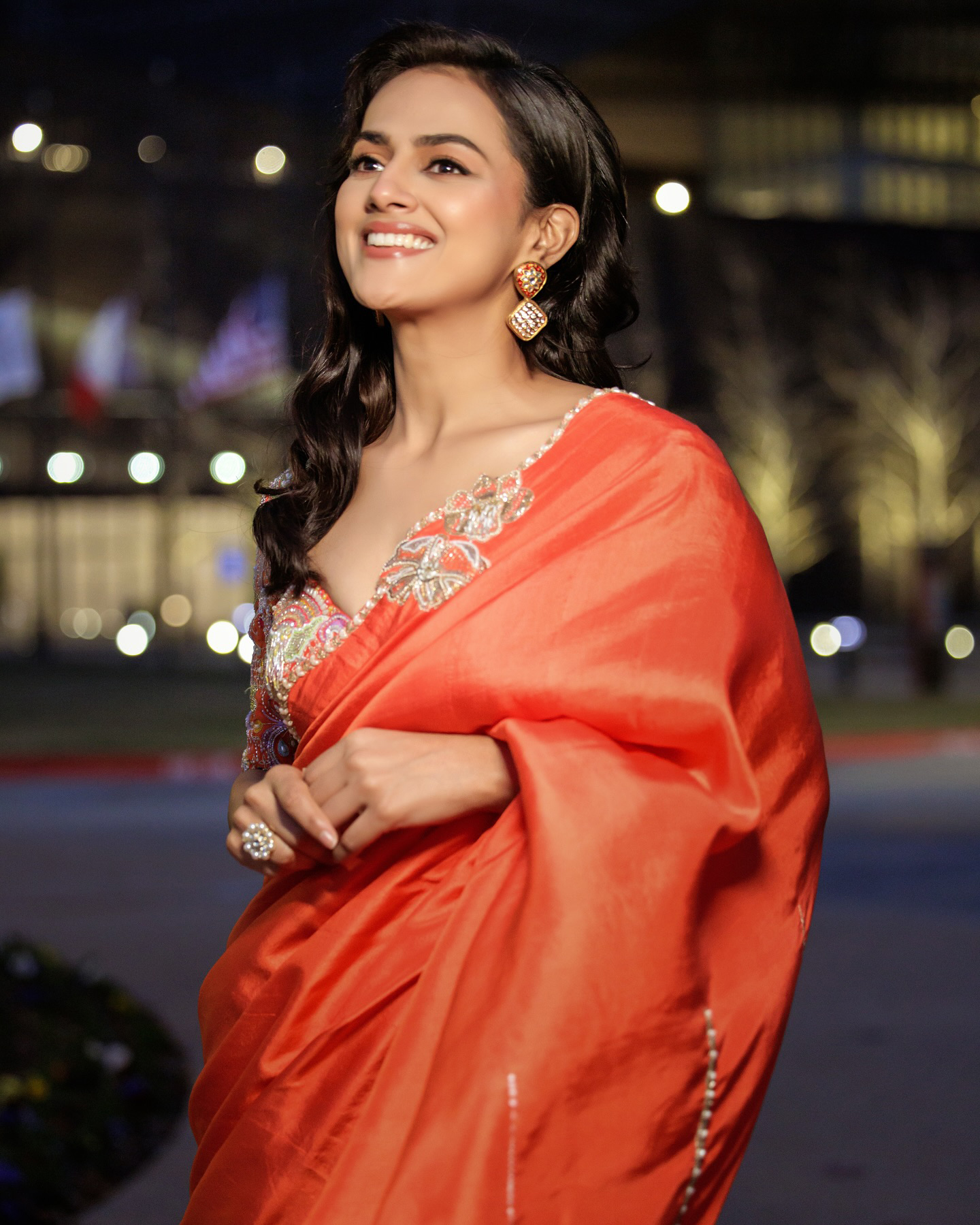 Shraddha Srinath Stuns In A Vibrant Saree For Sankranthi - Filmibeat