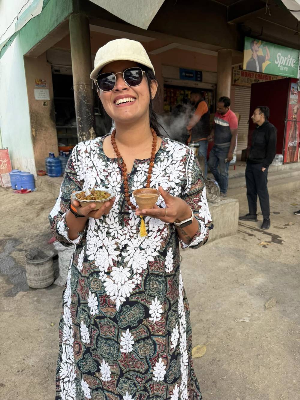 വിവാദങ്ങള്‍ക്കിടെ അമൃത സുരേഷ് കുംഭ മേളയില്‍; പോസ്റ്റ് വൈറലാകുന്നു ...