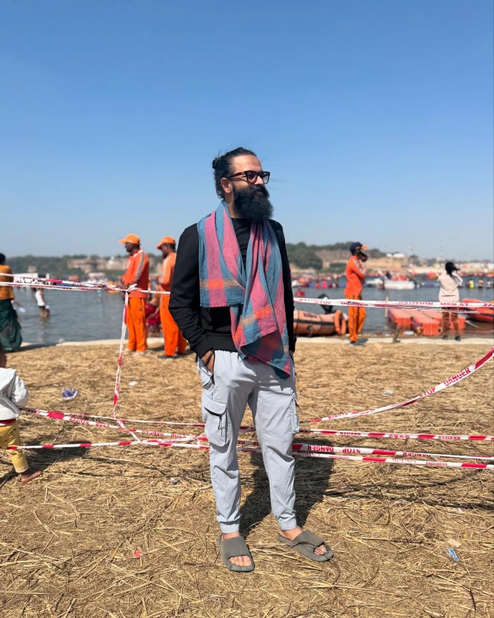 Actor Jayasurya Visits Maha Kumbh 2025 - Filmibeat