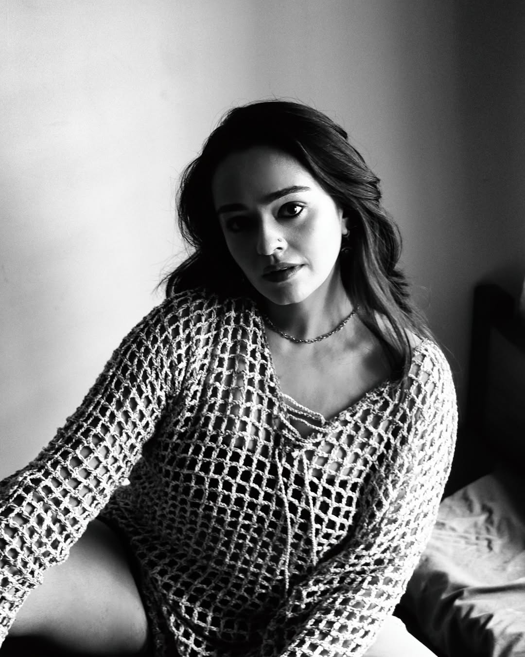 Apoorva Arora's Monochrome Majesty In A Timeless Elegance - Filmibeat