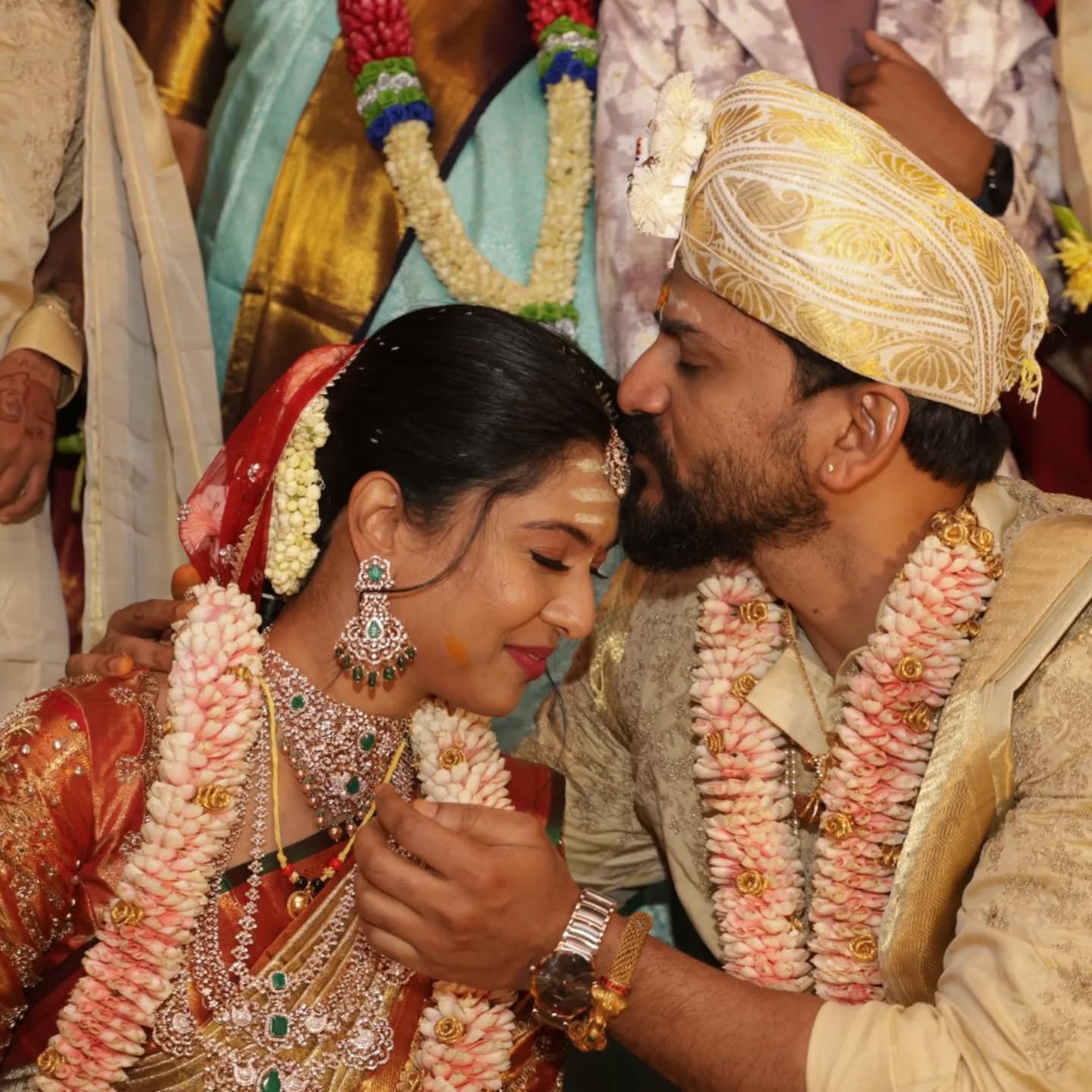 Dhananjay and Dhanyatha's Grand Wedding In Mysore; See Photos - Filmibeat