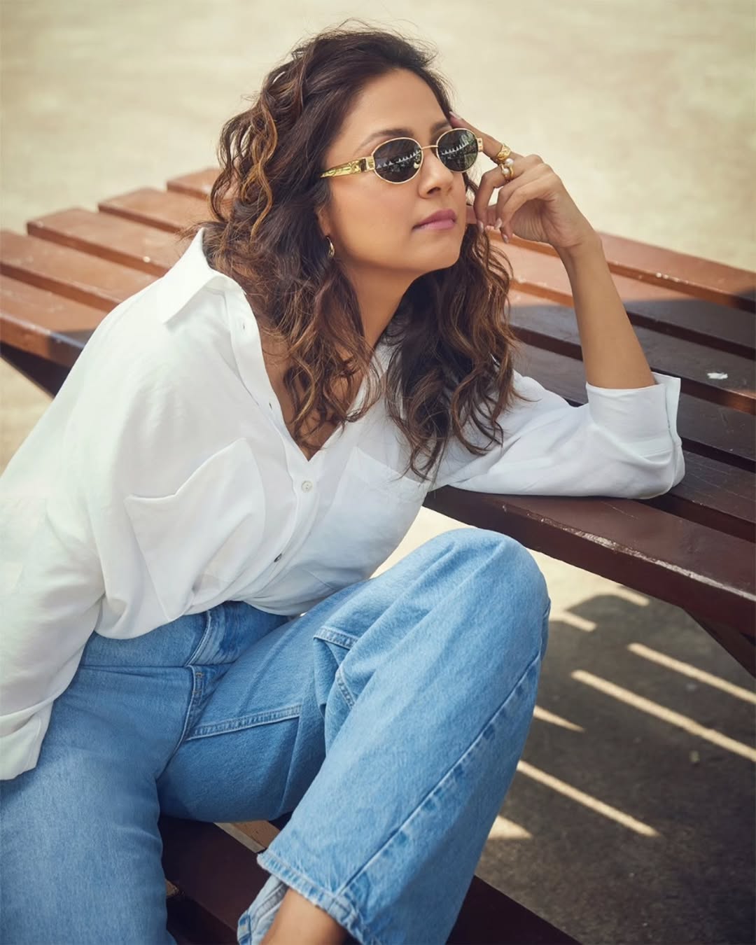 வசியக்காரியா ஜோதிகா.. 46 வயசுலையும் அசத்துறாங்களே.. மும்பை போனதும் கிளாமராகவும் கலக்க ...