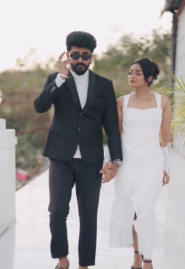 Lakshmi Baramma Fame Shamanth (Bro Gowda) Reveals His Fiance Meghana On V-Day - Filmibeat