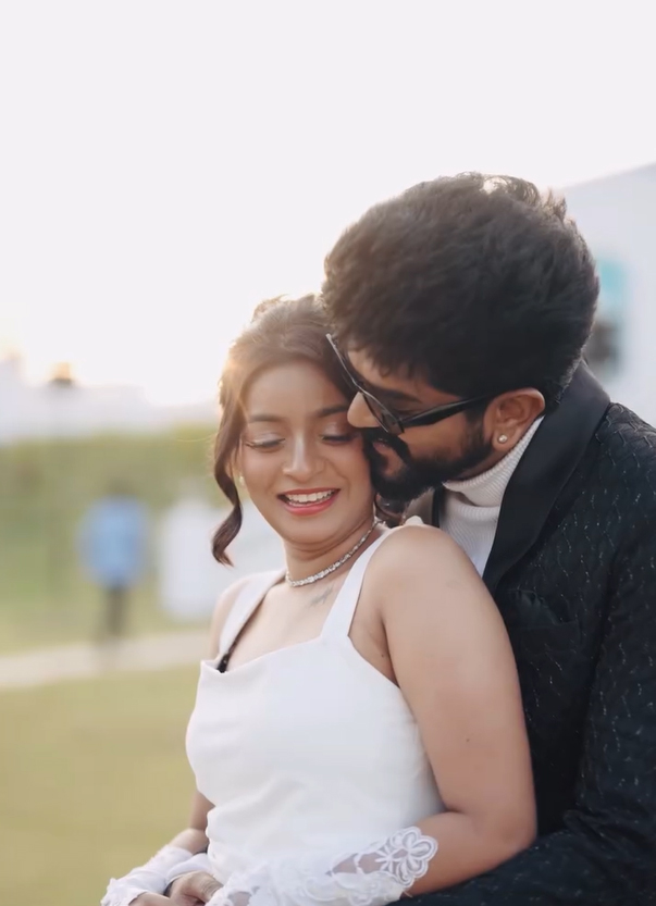 Lakshmi Baramma Fame Shamanth (Bro Gowda) Reveals His Fiance Meghana On V-Day - Filmibeat
