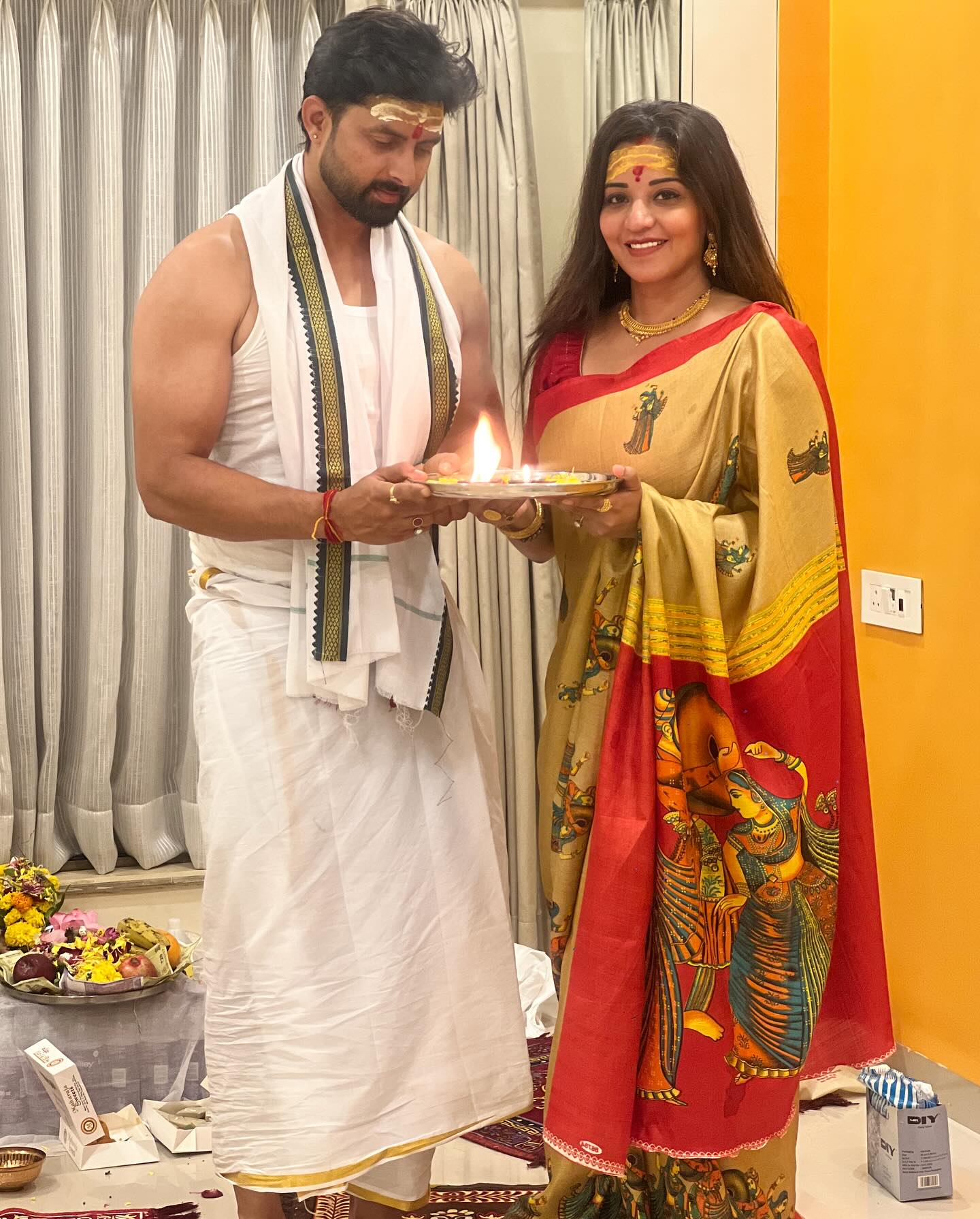 Monalisa And Vikrant Singh Rajput Celebrate Maha Shivratri 2025 - Filmibeat