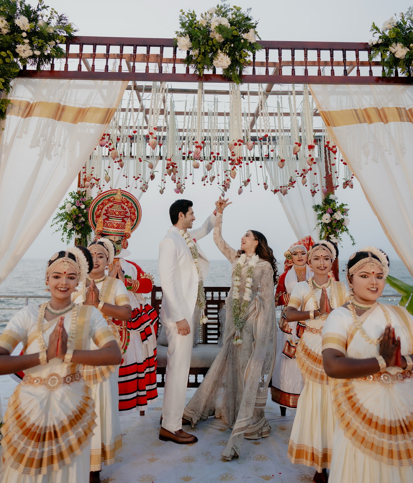 Parvati Nair and Ashrith Ashok's Dreamy Sundowner Wedding Reception in ...