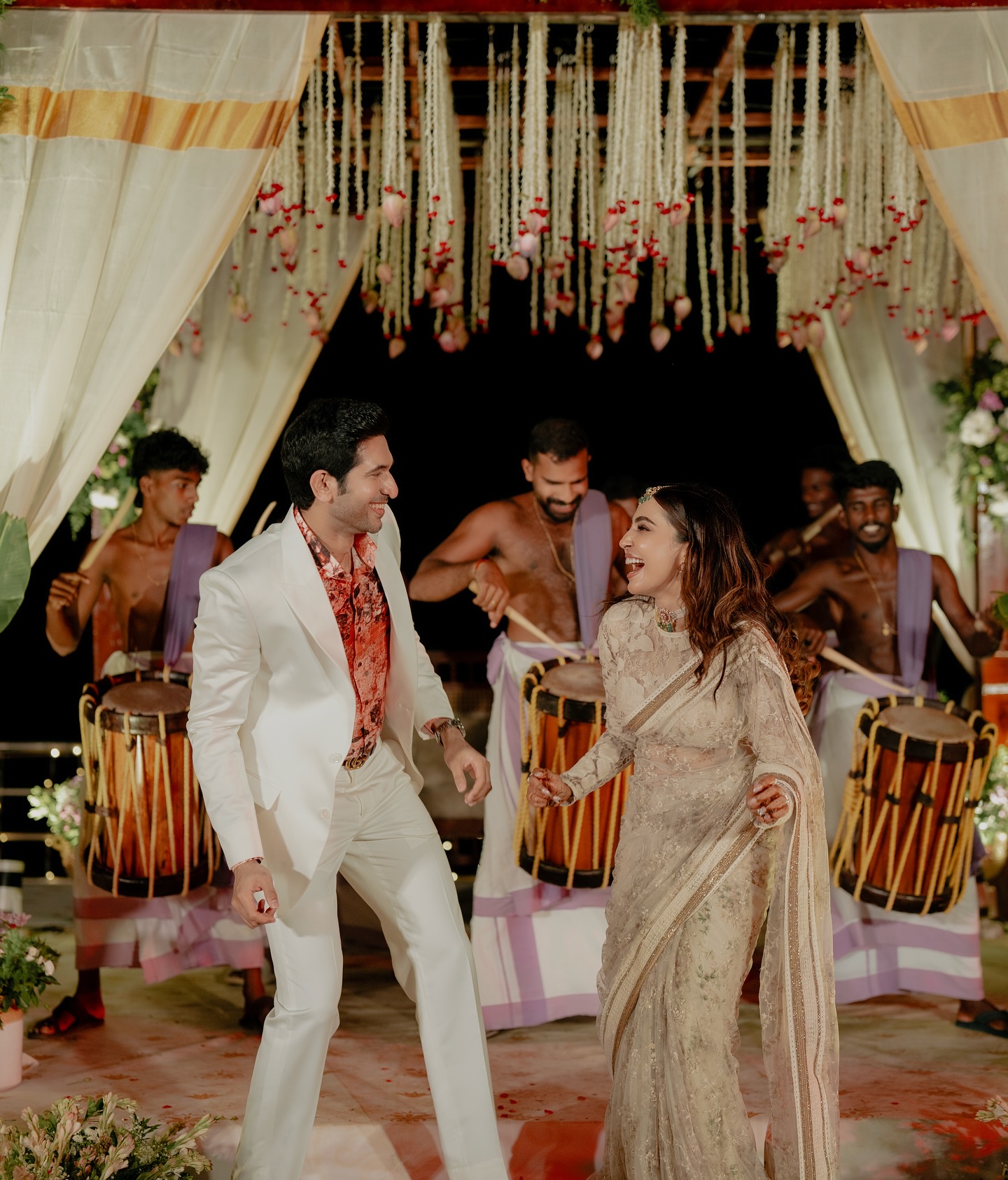 Parvati Nair and Ashrith Ashok's Dreamy Sundowner Wedding Reception in ...